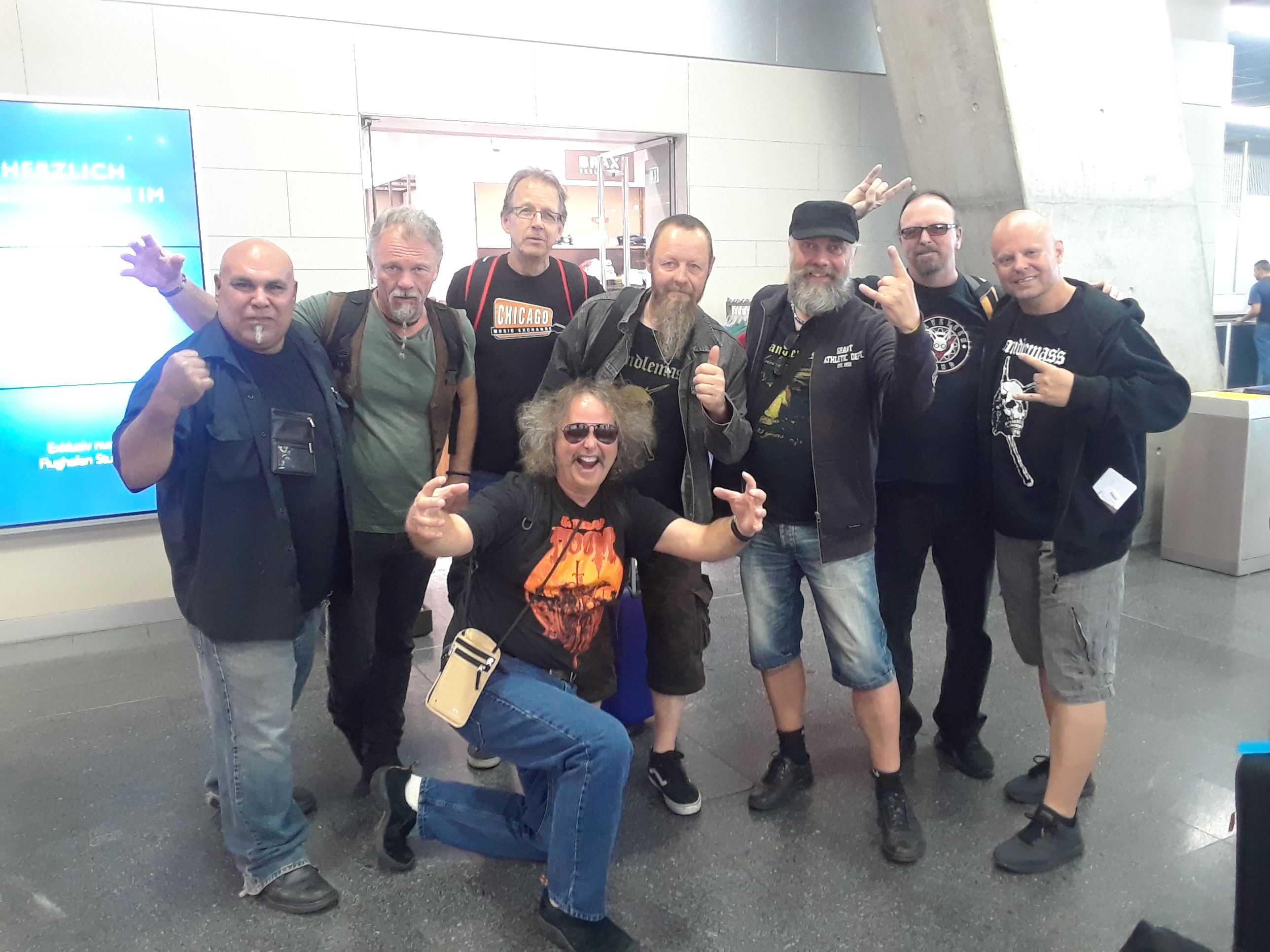 Jim Barraza of CIRITH UNGOL talks skydiving, heroes, hauling concrete ...